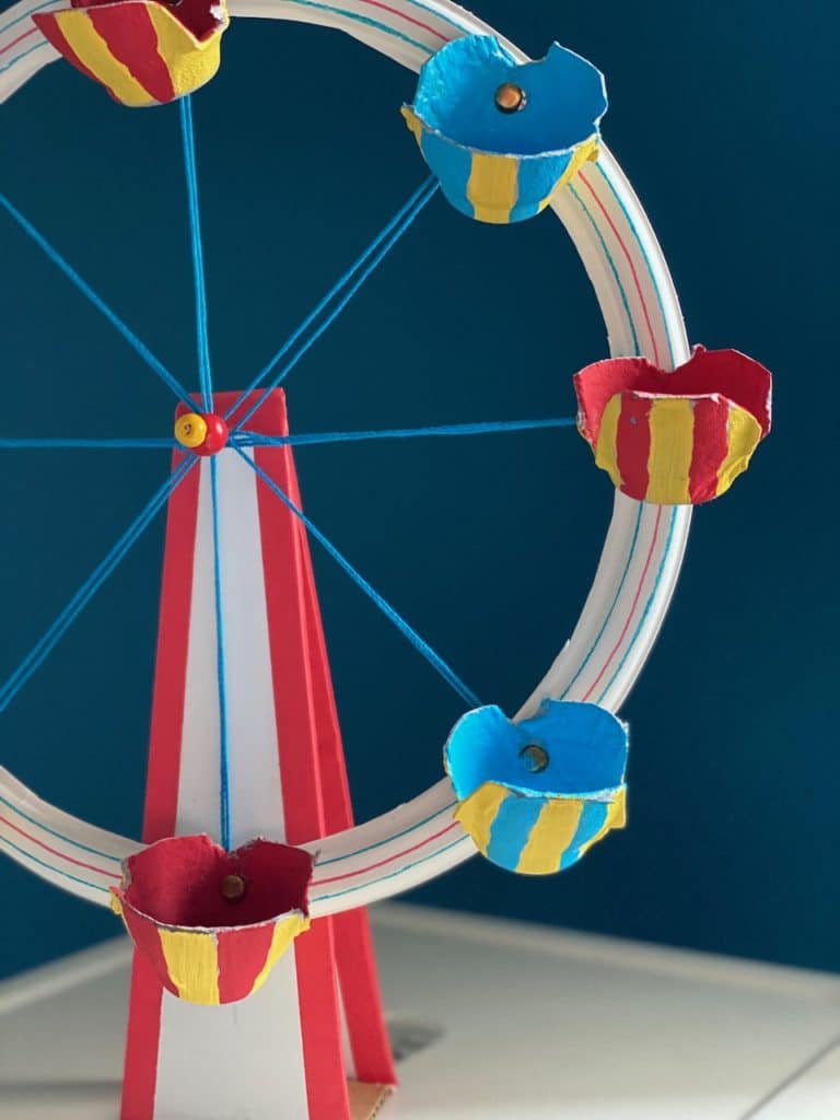 DIY Ferris Wheel Craft • Amusement Park Crafts