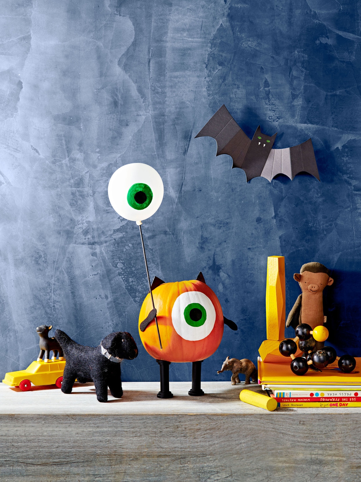 No Carve Pumpkin Craft • Cyclops Pumpkin